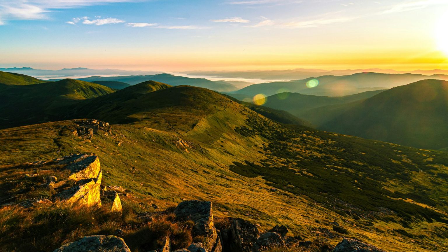 The Ultimate Guide To Hiking in Romania - Kayde Parker