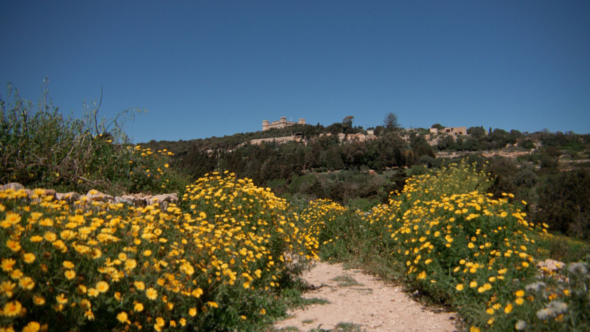 The Ultimate Guide To Hiking In Malta - Kayde Parker